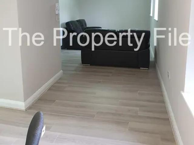 2 Willow Bank, Manchester, M14 6XN, United Kingdom | 4 bed apartment for rent #4483150 | Rentberry