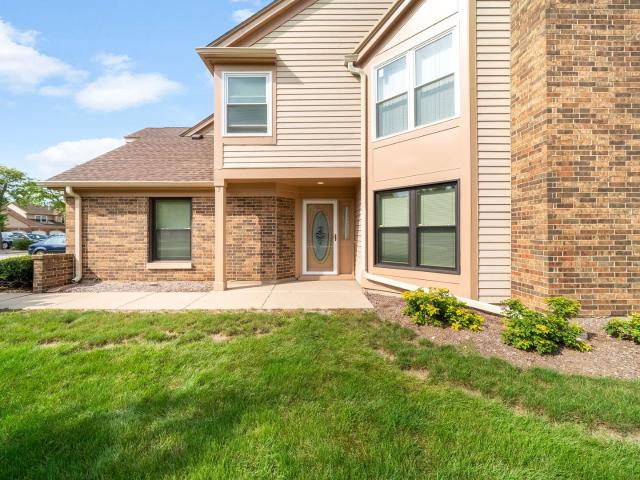 2 Willow Parkway