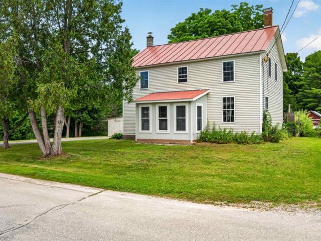 2 Willow St, Proctor, VT 05765