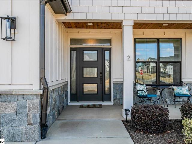 2 Winding Rock Road