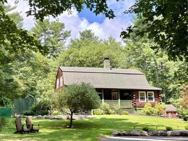 2 Wing Ave Ext, Freetown, MA 02702