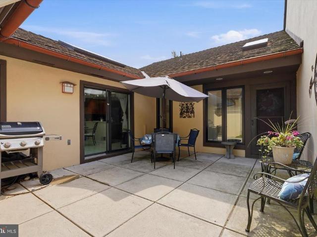 2 Withers Lane