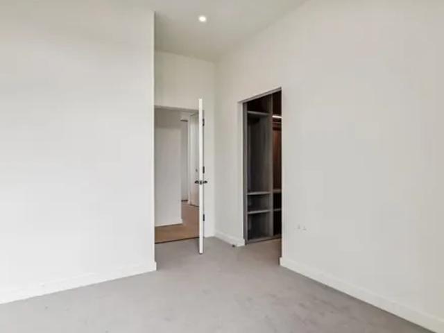 2 Wood Crescent, London, W12 7GJ, United Kingdom | 3 bed apartment for rent #135187869 | Rentberry