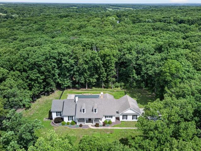 2 Woodridge Dr, Defiance, MO 63341 | MLS #26034