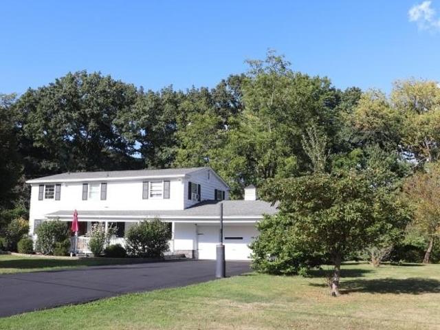 2 Woods Rd, North Warren, PA 16365