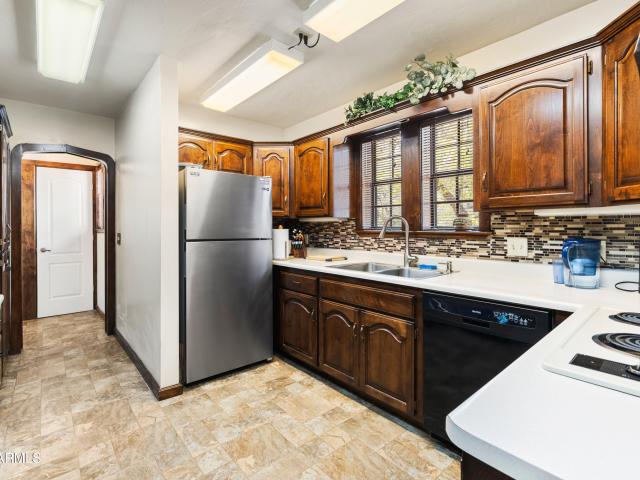 2 woodside drive