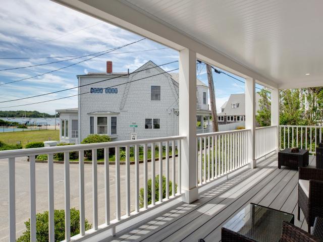 2 Worcester Avenue