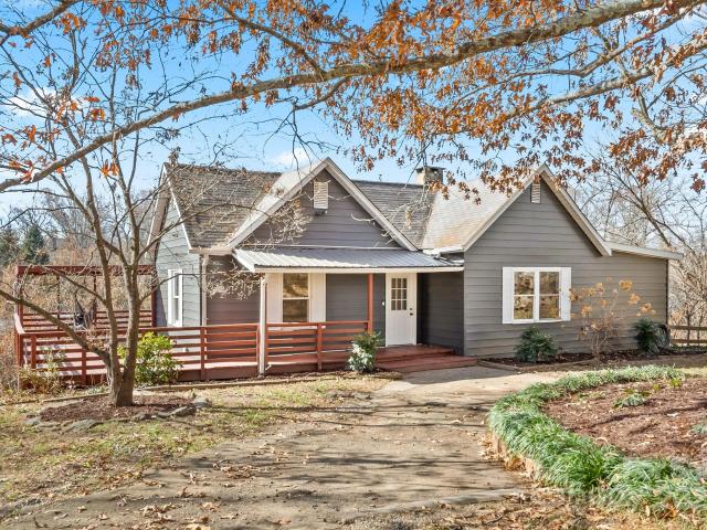 2 Worley Pl, Asheville, NC 28806 | MLS #4322 | Compass