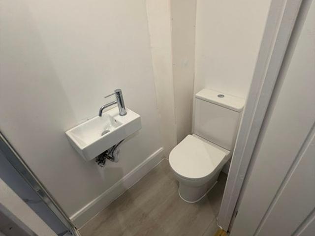 2 X Studio Flats Kensal Green NW10 Bere