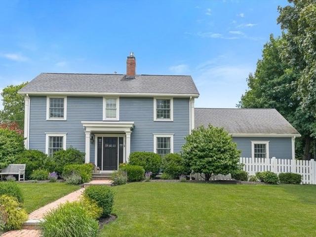 2 York Rd, Winchester, MA 01890