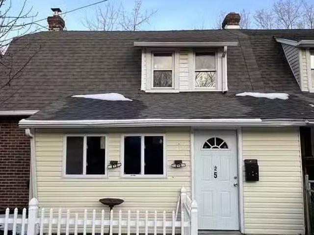 $2,000 4 Bedroom 1 Bathroom Townhouse In Claymont With Great.