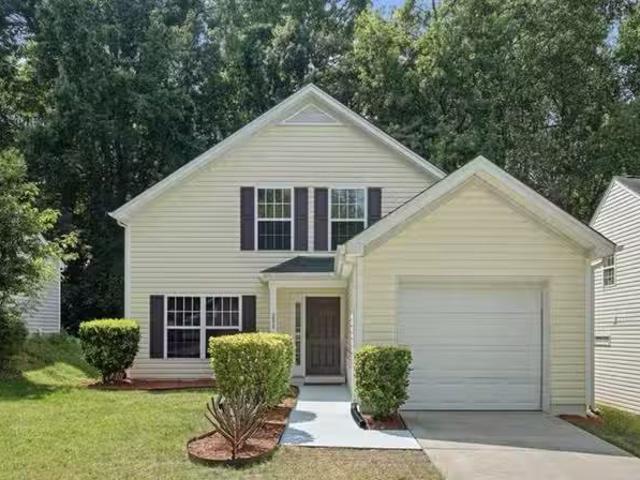 $2,000 4 Bedroom 2 Bathroom House In Charlotte With Great Am.