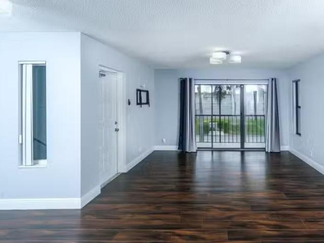 $2,000 2 Bedroom 2 Bathroom Apartment In West Palm Beach Wit.