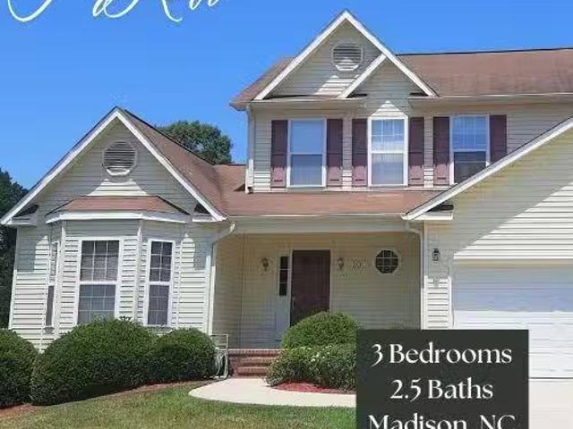 $2,000 3 Bedroom 2.5 Bathroom House In Madison With Great Am.