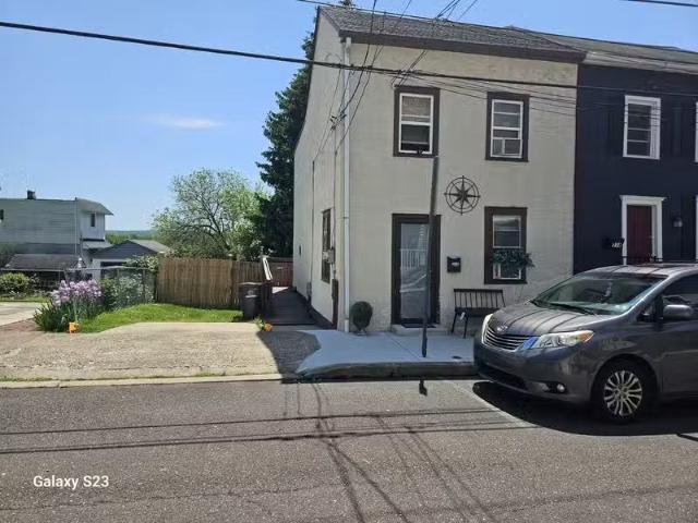 $2,150 2 Bedroom 1.5 Bathroom House In Phoenixville With Gre.