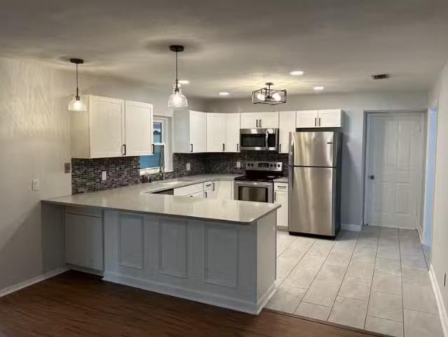 $2,250 3 Bedroom 2 Bathroom House In Port Orange With Great.