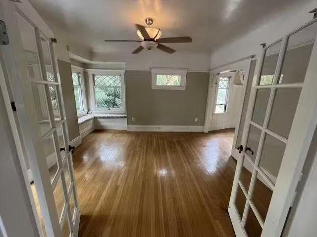 $2,200 2 Bedroom 1 Bathroom Apartment In Sacramento With Gre.