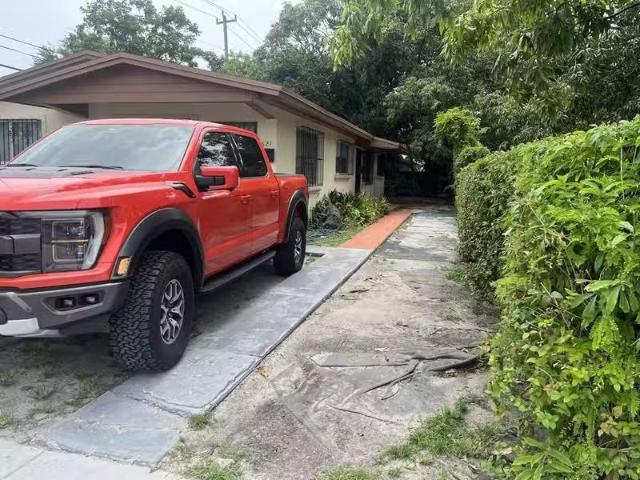 $2,200 2 Bedroom 1 Bathroom duplex In Miami 4523 Nw 13th Av.