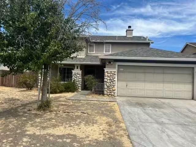 $2,350 4 Bedroom 2.5 Bathroom House In Los Banos With Great.
