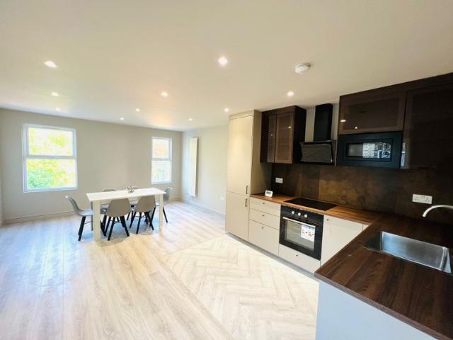 ✨ 2 & 3 Bedroom Flats to Let in South Norwood