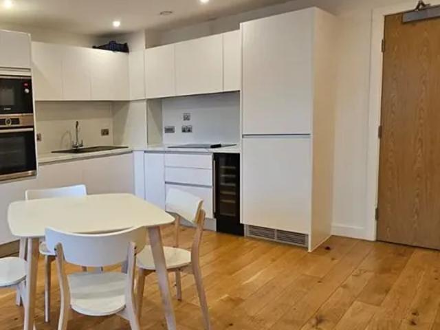 2 40 Moss House Close, Park Central, B15 1HF, United Kingdom | 1 bed apartment for rent #166418558 | Rentberry