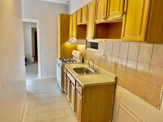$2,425 2 Bedroom 1 Bathroom Apartment In Yonkers With Great A.