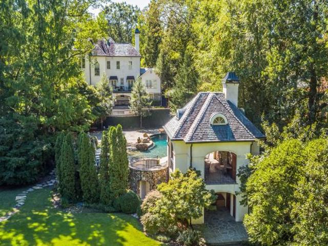 2.4 Acre Compound On Heards Ferry