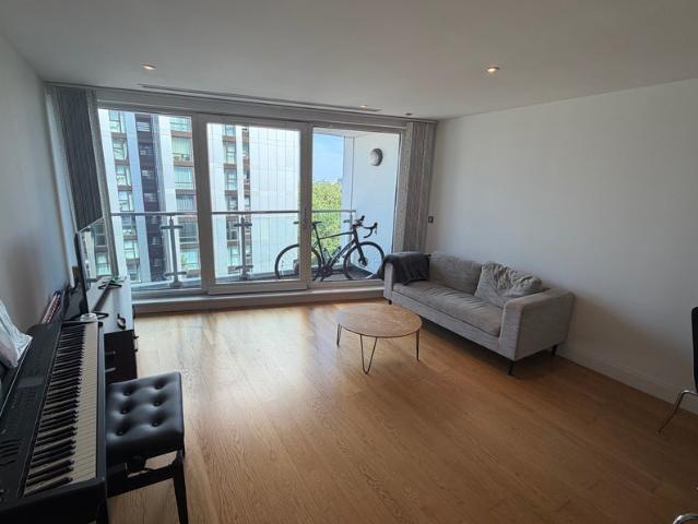 2 4 moths sublet 1 bed flat in Belsize Park