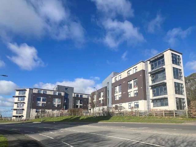 2 4 Plymbridge Lane 7, Plymouth PL6 8 bed flat to rent £4,507 pcm £1,040 pw