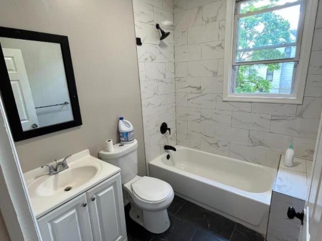 2 4 Ricord St # 2