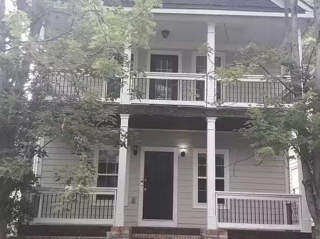 $2,500 4 Bedroom 3 Bathroom House In Atlanta With Great Amen.