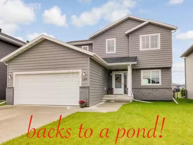 $2,500 4 Bedroom 4 Bathroom House In West Fargo With Great A.