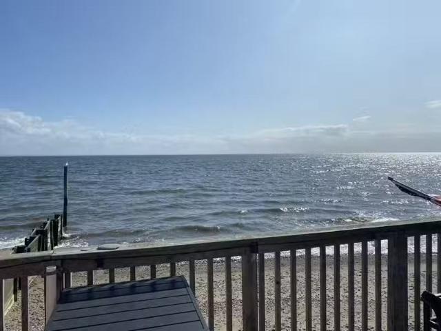 $2,500 Updated 1 Bedroom 1 Bathroom Furnished Short Term Ren.