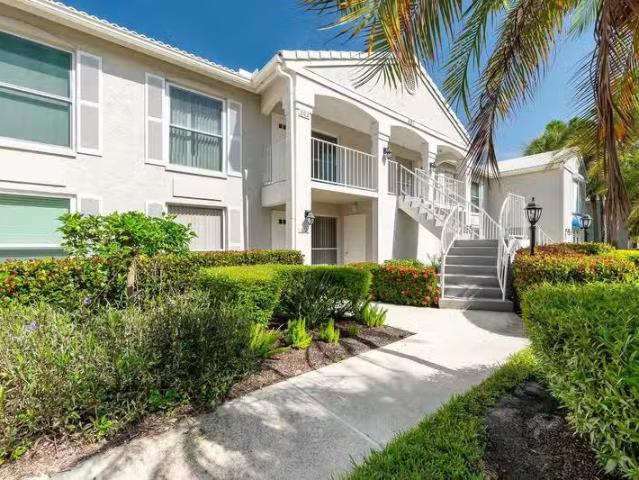 $2,650 2 Bedroom 2 Bathroom Condo Close to Beach, Mercato an.