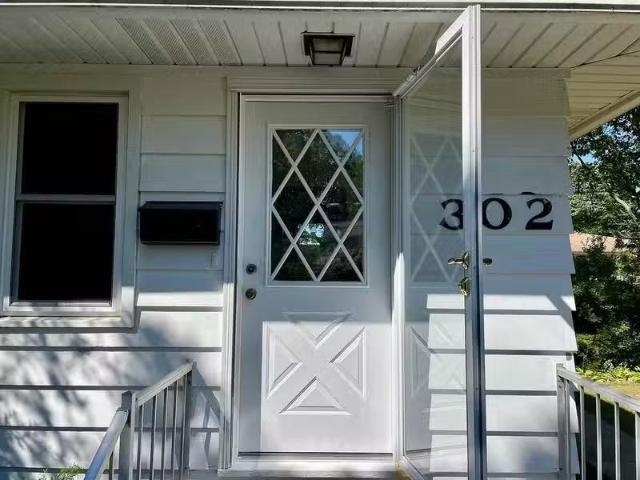 $2,650 3 Bedroom 1.5 Bathroom House In Madison With Great Am.