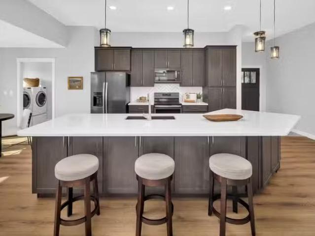 $2,650 Newly remodeled 3 Bedroom 2 Bathroom Handicap Accessi.