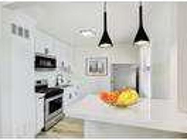 $2,615/7924 SOUTH MAIN ST. #1, 2BR, 1 BTH, Washer/Dryer in Unit, Fully Reno.