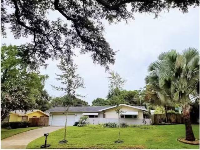 $2,750 3 Bedroom 2 Bathroom Apartment In Clearwater With Gre.