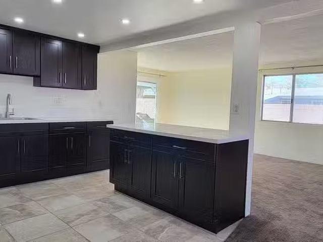 $2,700 4 Bed / 2 Bath House Newly Renovated Beauty 44649.