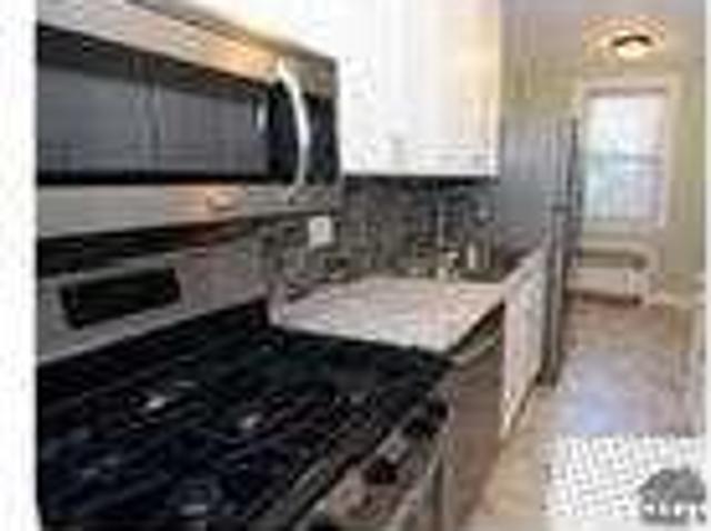$2,800 / 2 bedrooms Great Deal. MUST SEE!