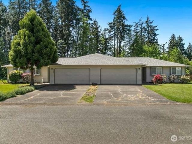 $2,800 2br_ft_Modern 2BR Duplex + Central AC & P