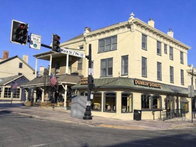 2 8 W Bridge Street