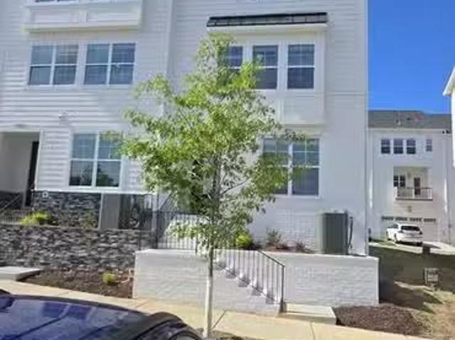 $2,995 Brand New 4 Bedroom, 3.5 Bathroom Townhouse In North.