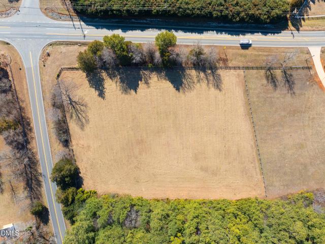 2a Dairyland Road
