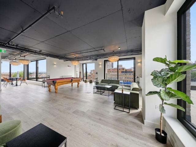 2A Greenhill Way, London HA1 Studio to rent £1,315 pcm £303 pw
