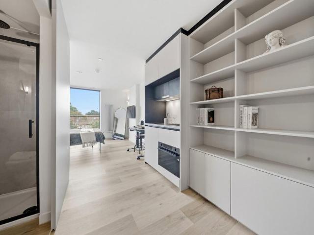 2A Greenhill Way, London HA1 Studio to rent £1,316 pcm £304 pw