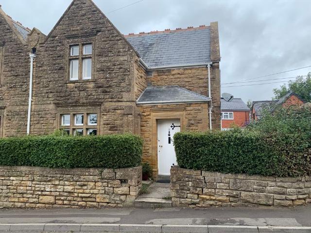 2A Knapp Hill, South Petherton TA13, 1 bed flat to rent, £850 pcm | PrimeLocation
