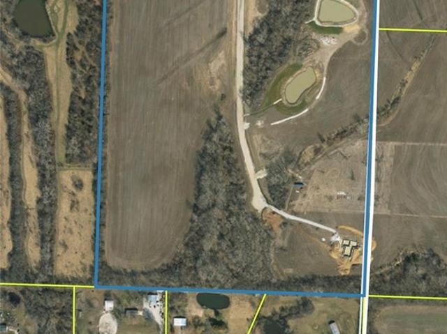2A Meadow Ln, Raymore, MO 64083