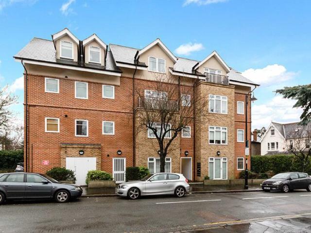 2A Mulgrave Road, Croydon, Surrey CR0, 2 bed flat to rent, £1,650 pcm | PrimeLocation