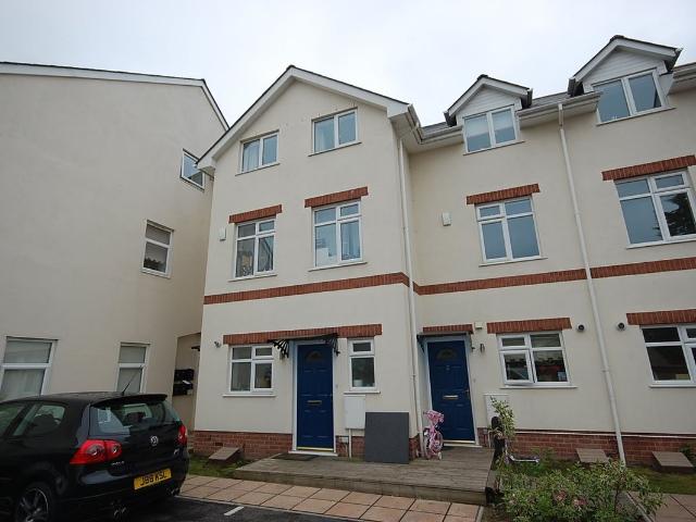 2A Portchester Place, Bournemouth BH8, 4 bed property to rent, £2,250 pcm | PrimeLocation
